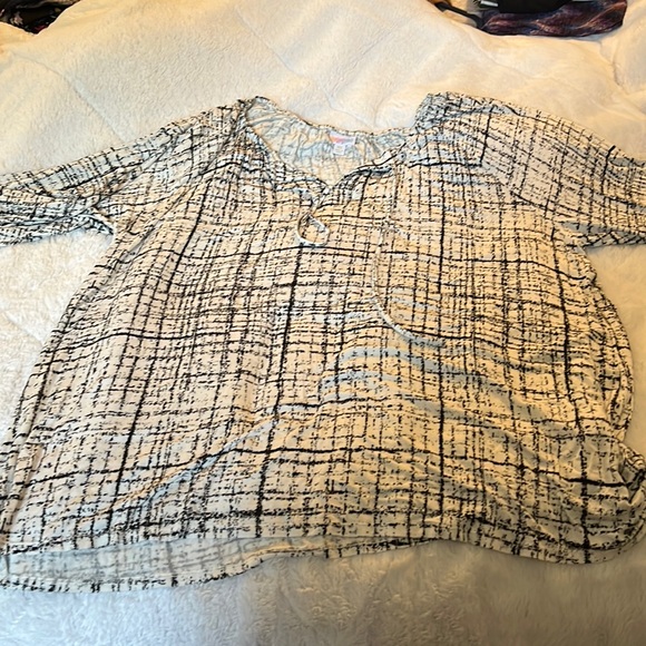 Tops | Lularoe Debra Peasant Top | Poshmark